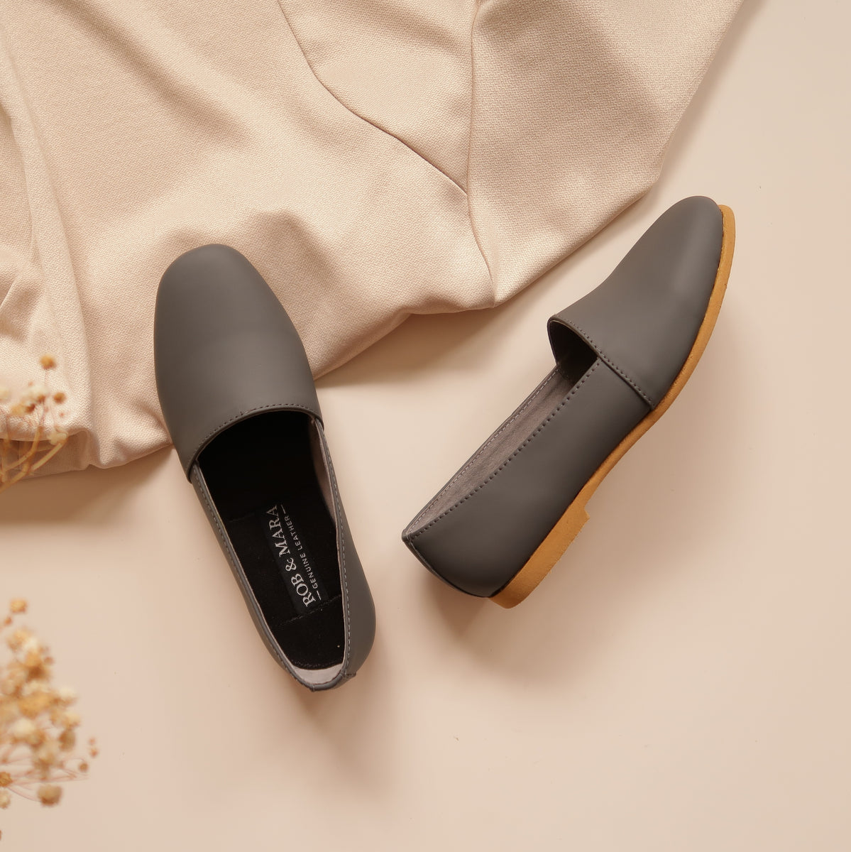 Paige in Stone Gray | Rob & Mara